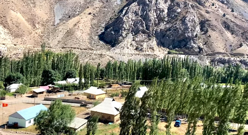 Kyrgyz village with passport control for entry and exit - AKIpress News ...