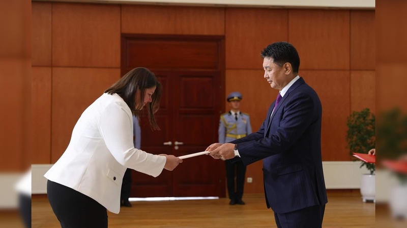 Ambassador of Canada presents credentials to President of Mongolia ... Ambassador of Canada presents credentials to President of Mongolia ...