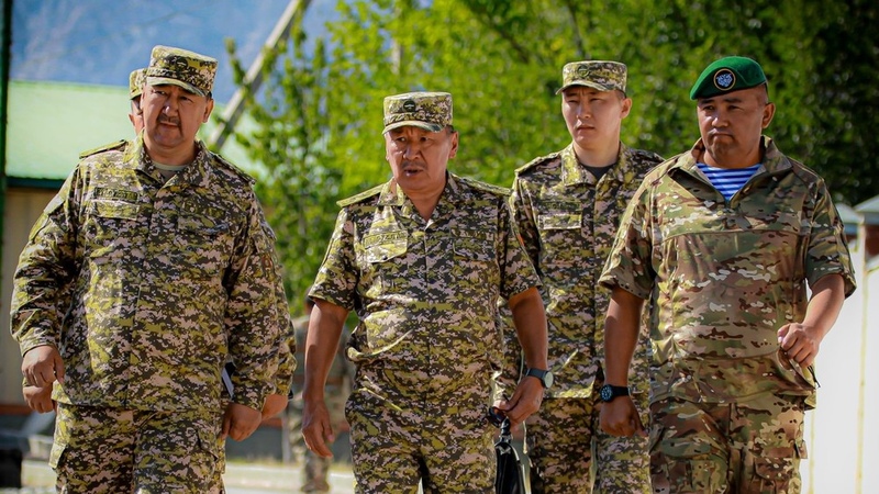 Defense Minister checks combat readiness and morale of personnel of ...
