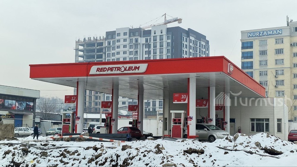 Turmush: АЗС «Red Petroleum» и «МПА», соседствующие с многоэтажным домами, представляют угрозу ...